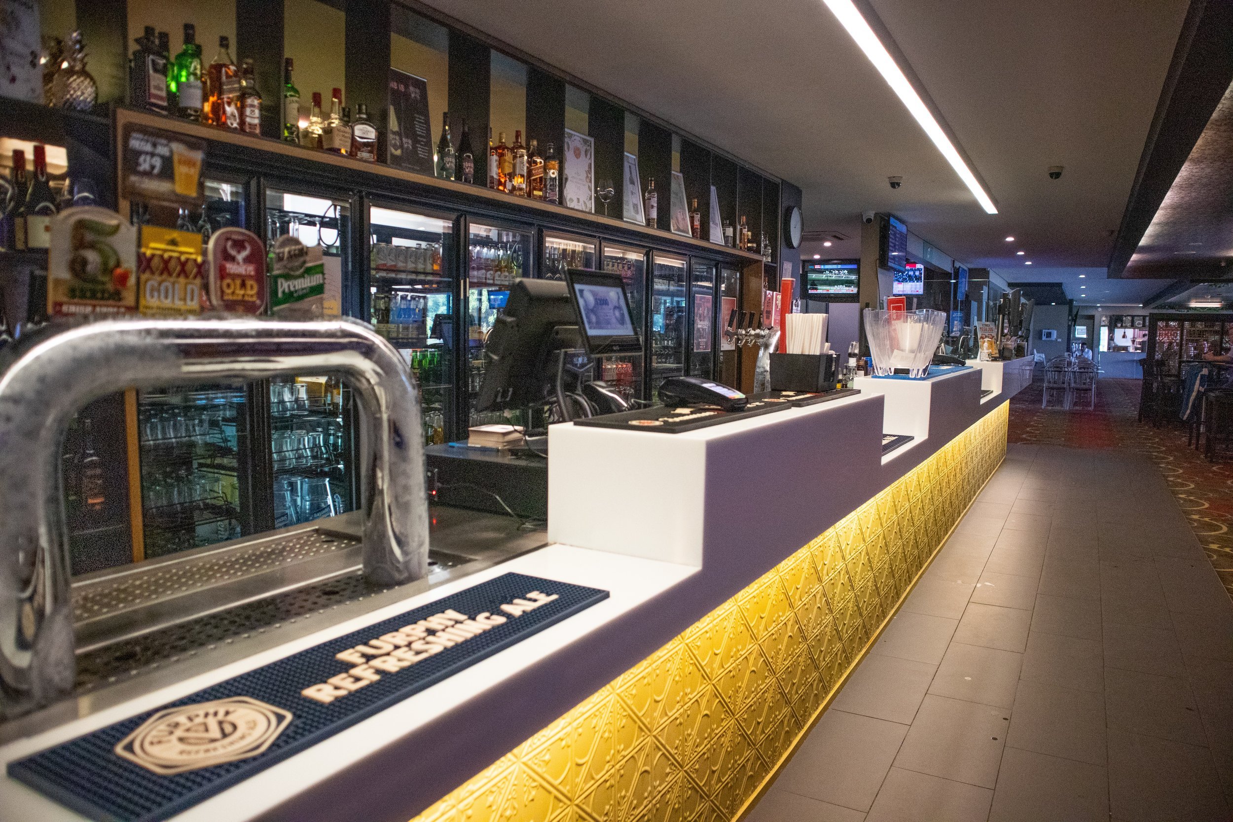 Gallopers Sports Club | Ascot Pub & Sports Bar